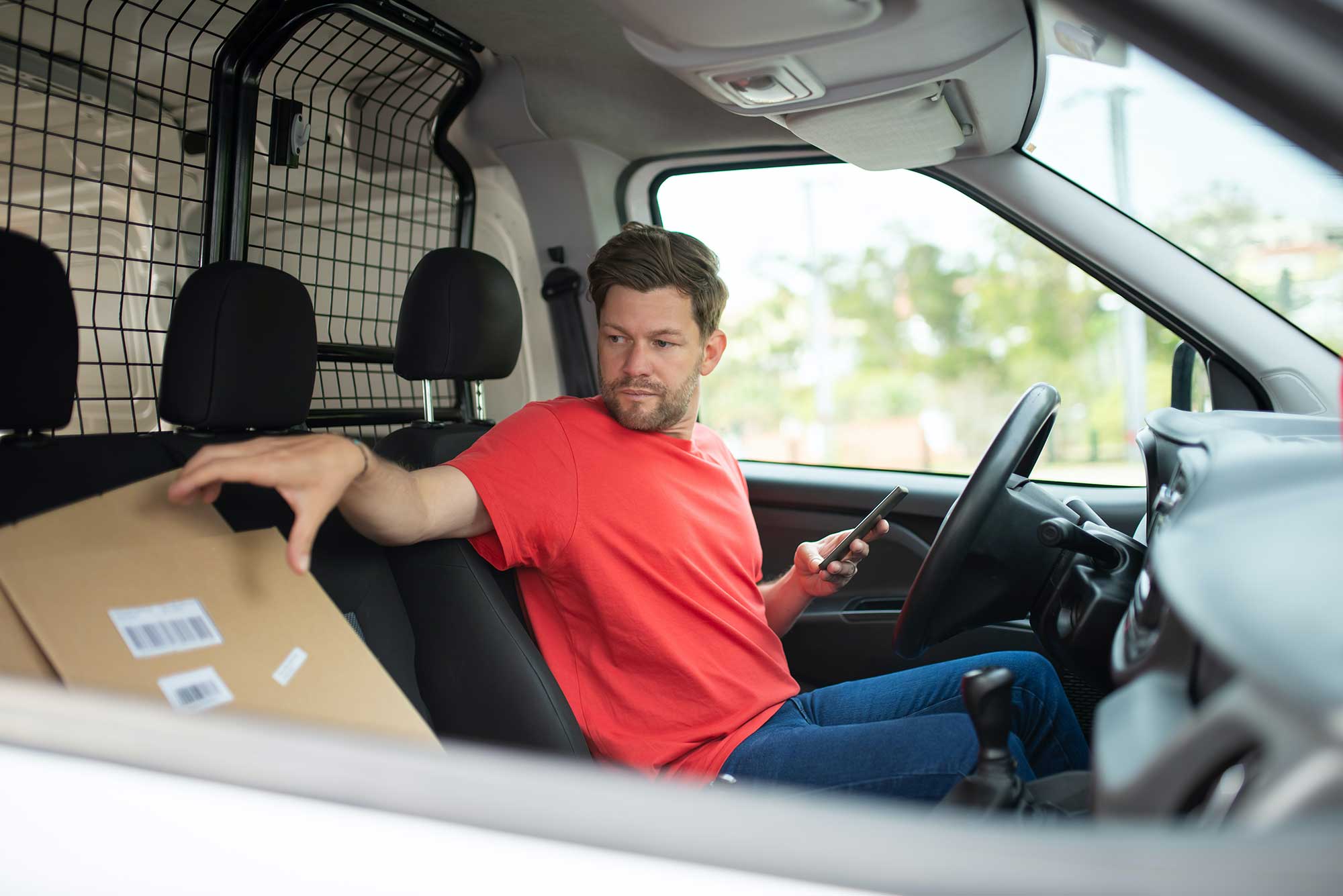 Location utilitaire avec chauffeur : 4 avantages
